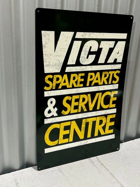 VICTA LAWN MOWERS 600 MM X 400 MM METAL SIGN
