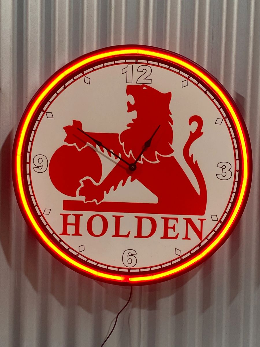 HOLDEN RETRO RED LION NEON CLOCK
