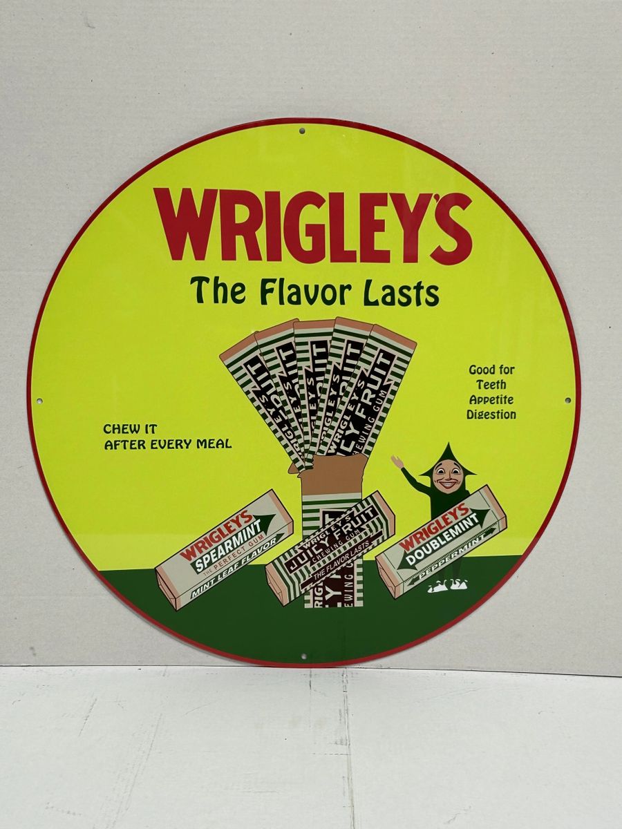 WRIGLEYS CHEWING GUM 560 MM DIAMETER ROUND METAL SIGN