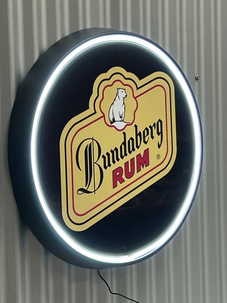 BUNDABERG RUM BLACK NEON SIGN 650 MM DIAMETER 240 V