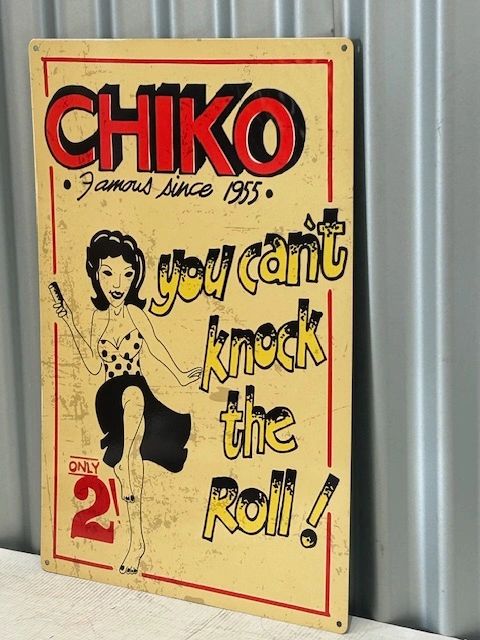 CHIKO ROLL RETRO 600 X 400 MM METAL SIGN