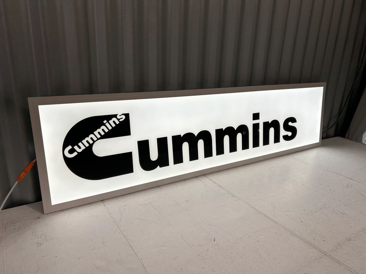 CUMMINS ENGINES LED WALL HANGING LIGHT 1200 MM X 300 MM 240 VOLT
