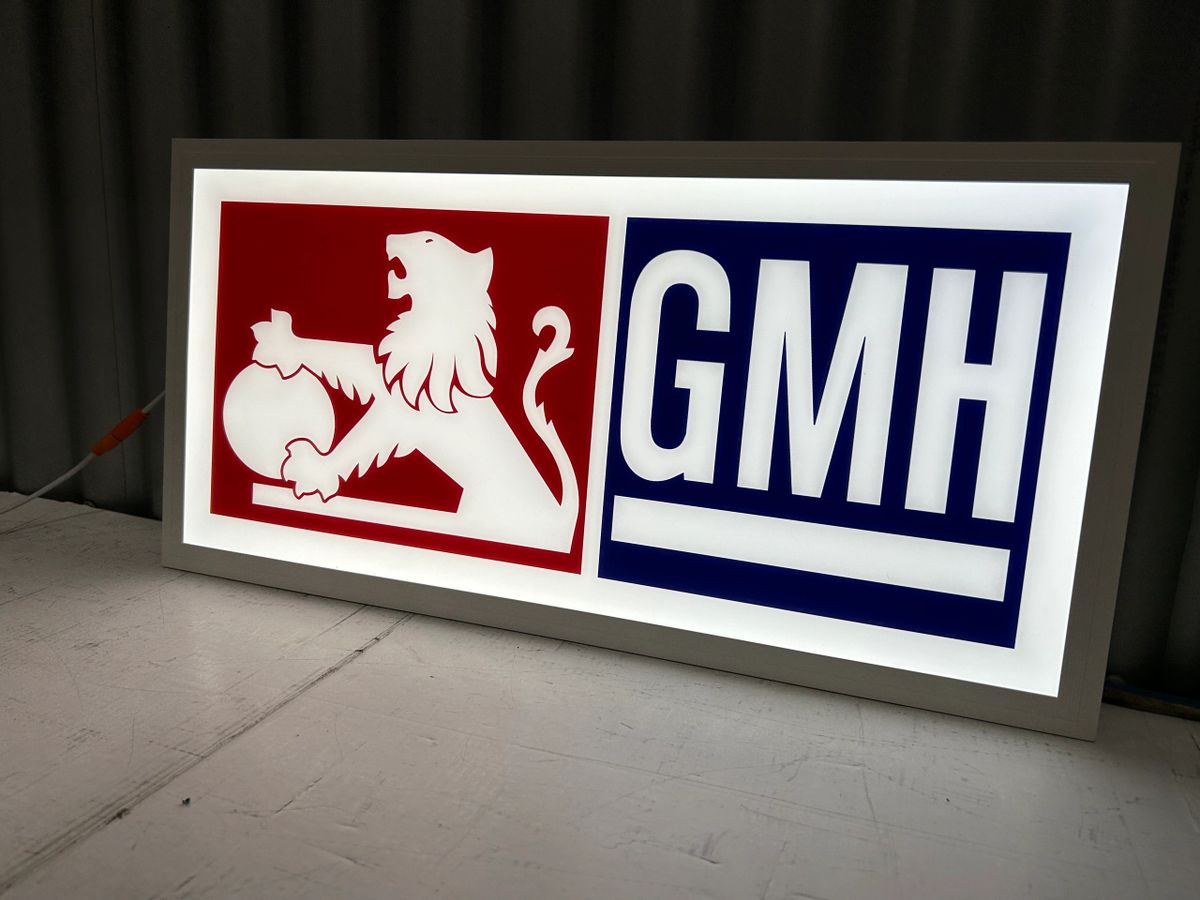 GMH GENERAL MOTORS HOLDEN LOGO FLAT HANGING LED ILLUMINATED SIGN 600 X ...