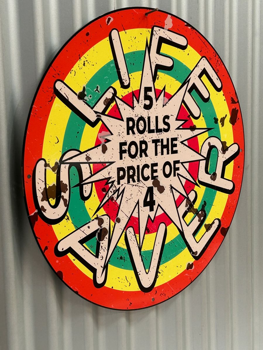 LIFESAVERS 560 MM DIAMETER ROUND METAL SIGN