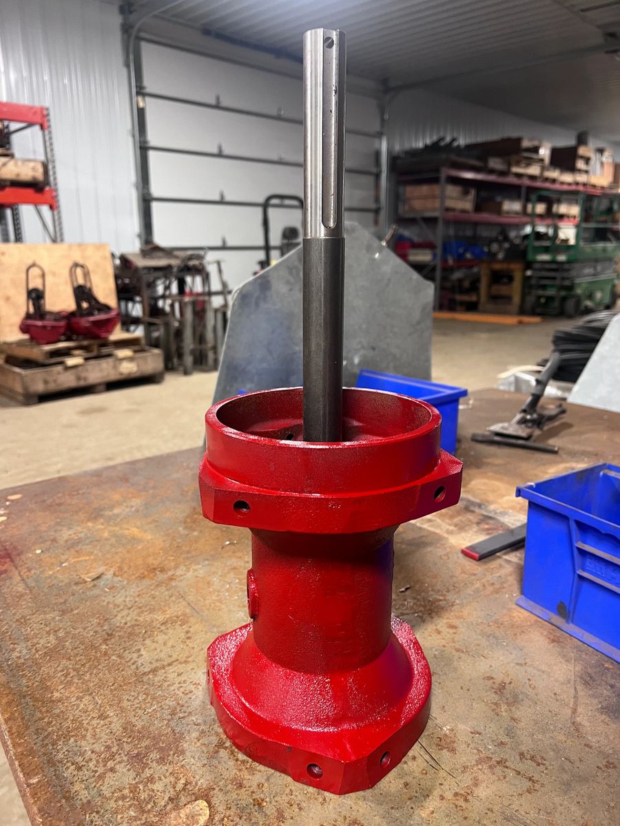 Aermotor A-703 Windmill Hub w/ Shaft