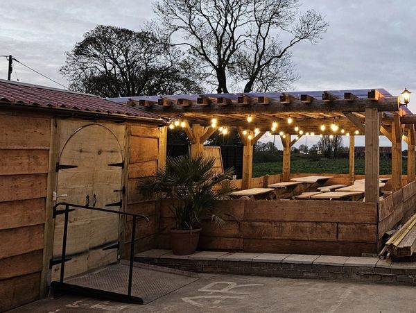 Delicious Sunday Carvery at The Four Crossroads Inn