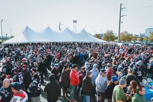 Vikings vs Titans Tailgate Party