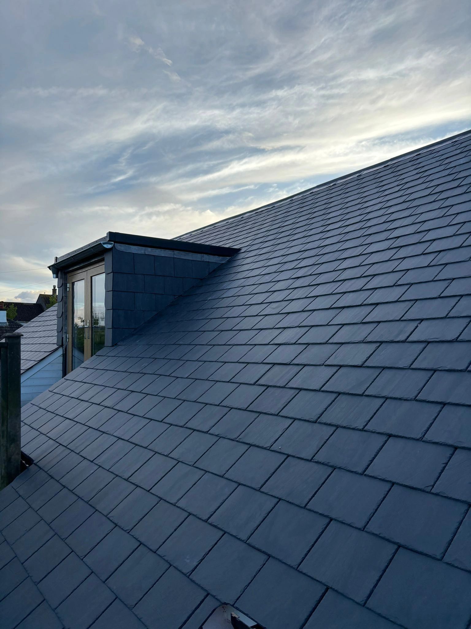 RF Building & Roofing