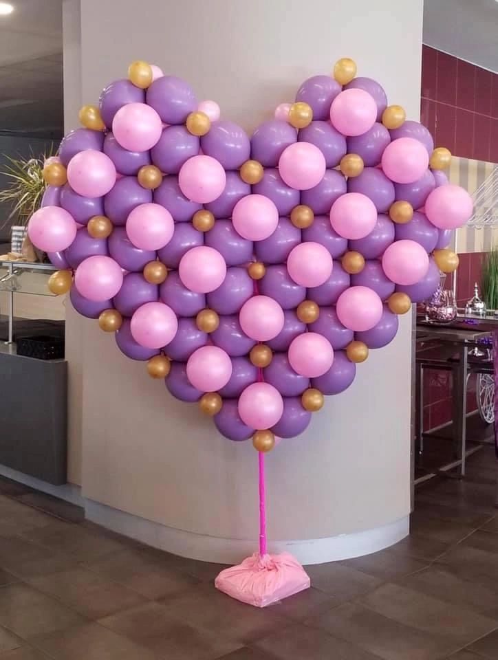 Heart balloon column