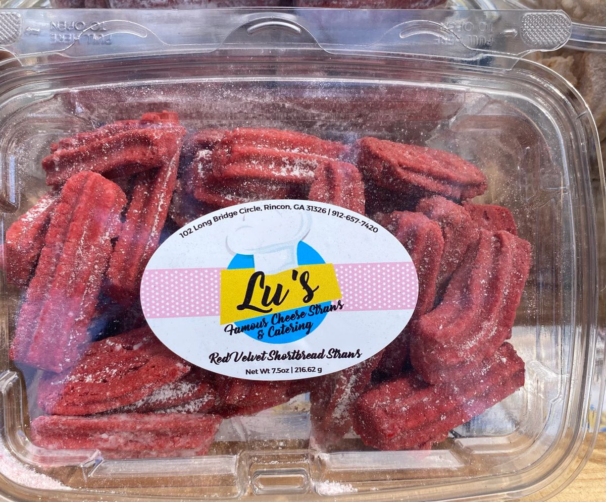 Lu's Red Velvet Shortbread Straws- Medium