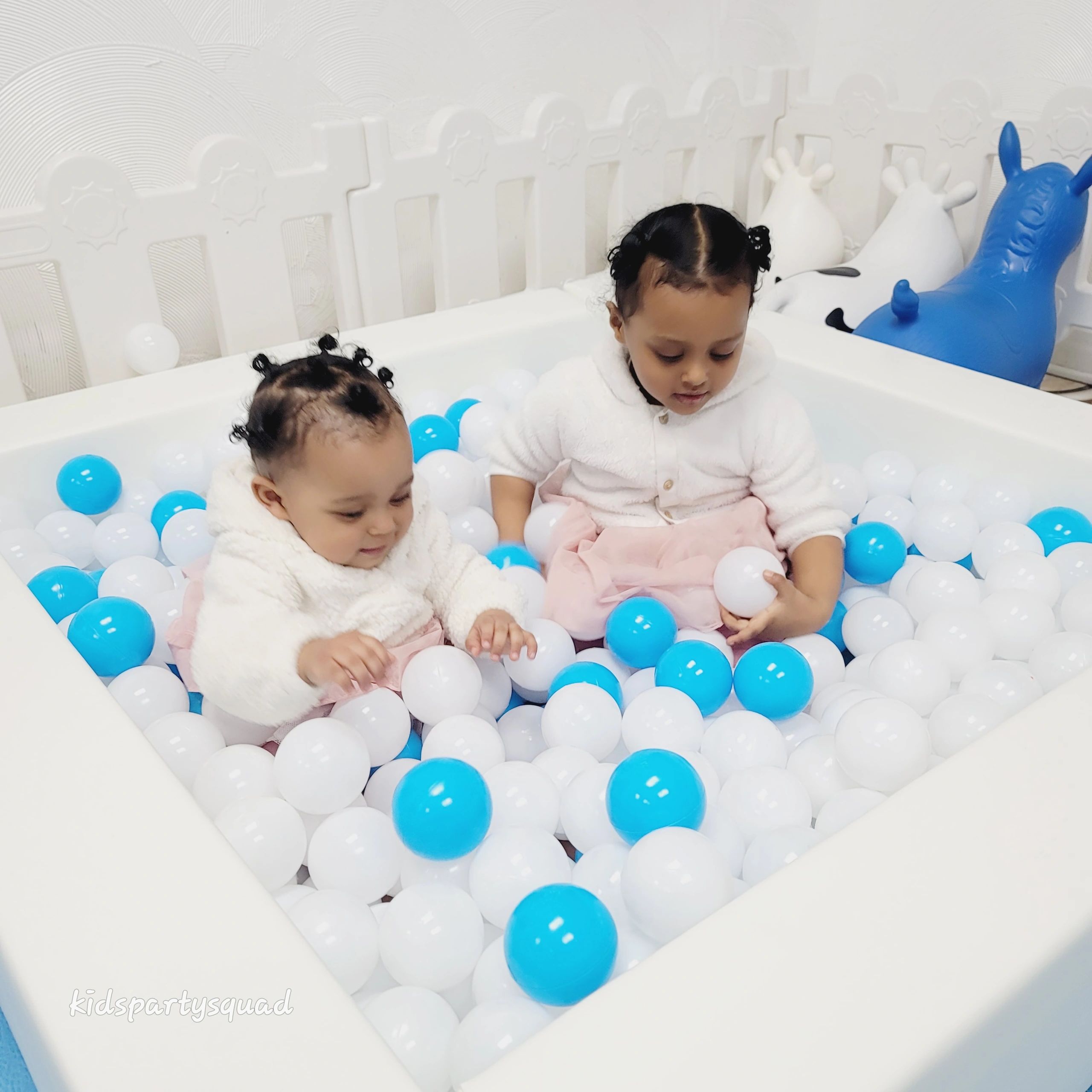 HOME [kidspartysquad.com]