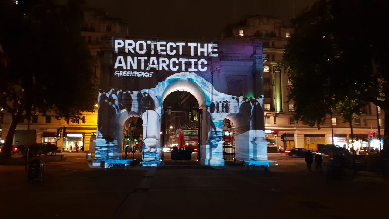 Choosing the Perfect Projector for Advertising - American Guerilla ...