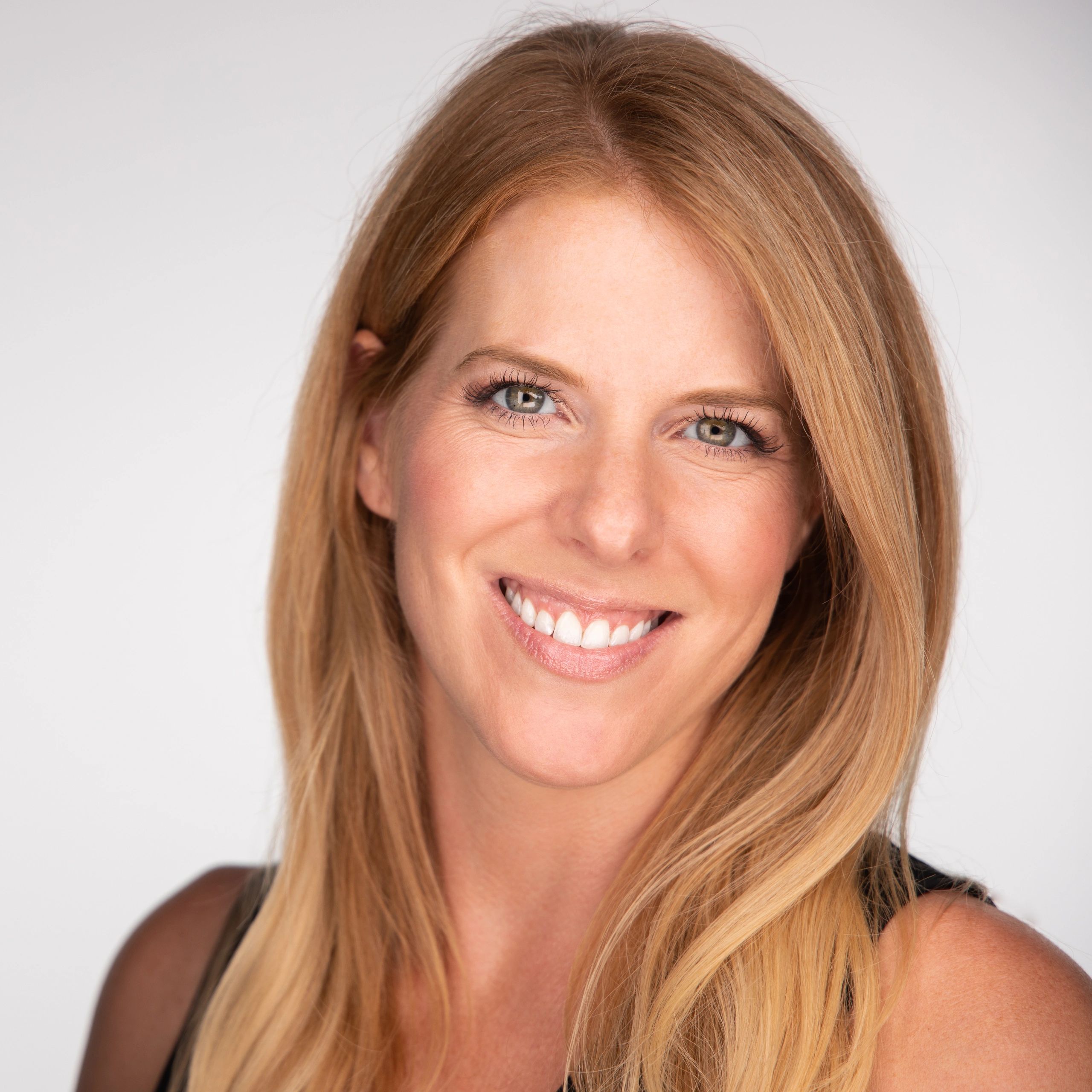 Expert Headshot and Portrait Photography for Professionals