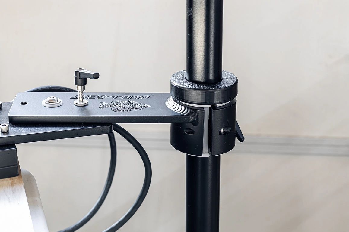 Universal Live Sonar Pole Mount