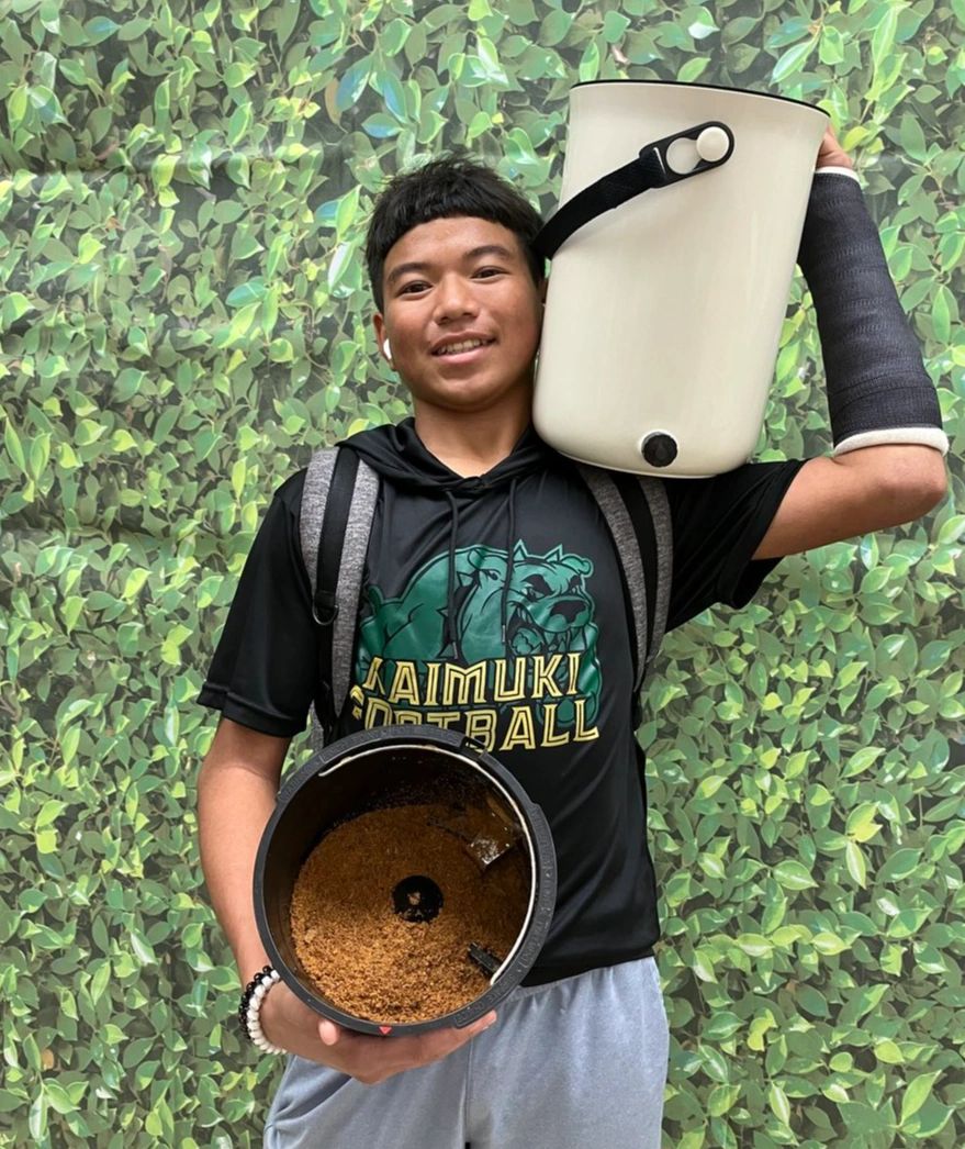 Lomi Earth Tub