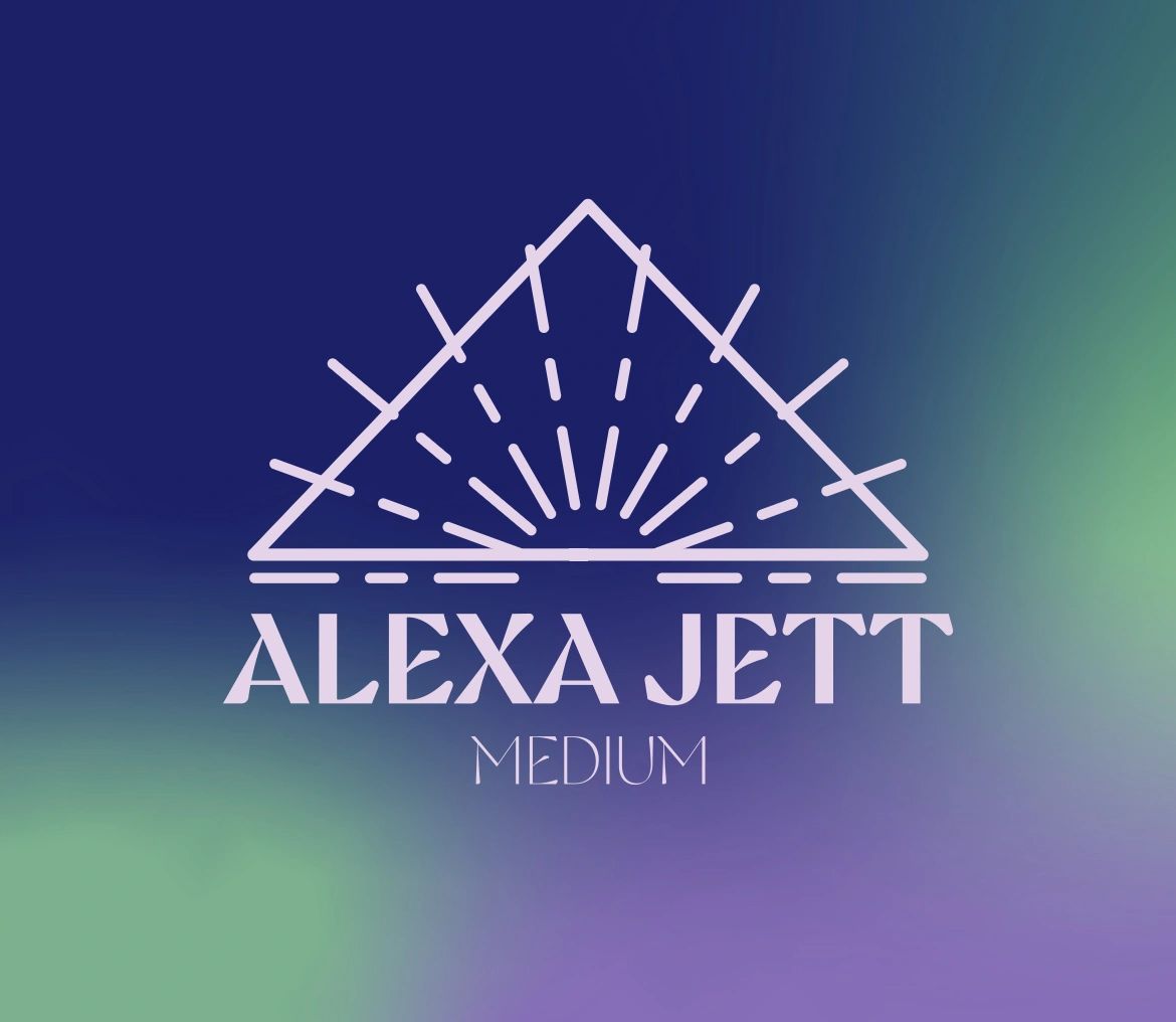 Alexa Jett, Medium