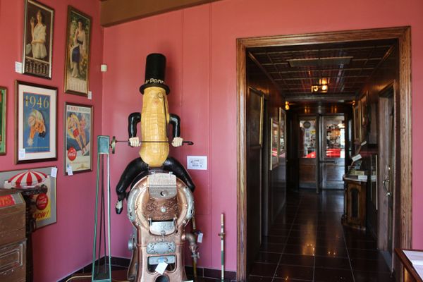 Back In The Day Classics - Antique Stores - Orange, California