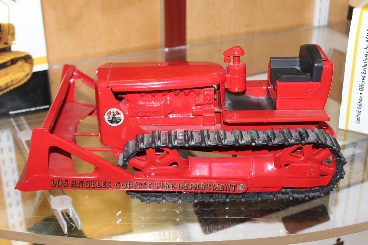 Doepke Caterpillar Bulldozer LA County Fire Department Mint Condition