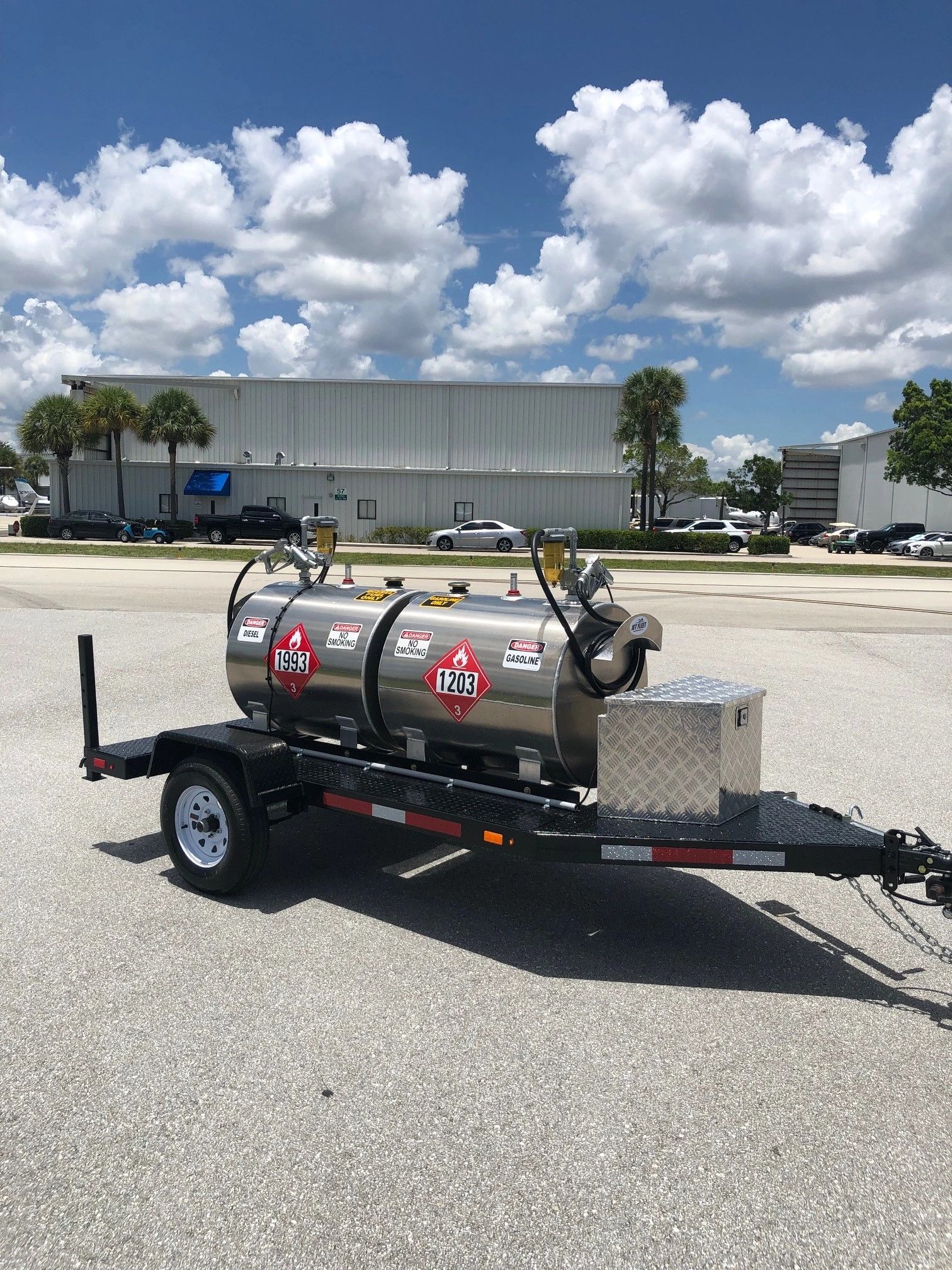 DAVCO ENTERPRISES LLC - Fuel Trailers, Aluminum Tanks