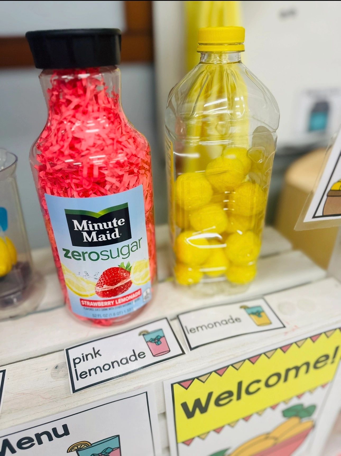 How to Set Up a Lemonade Stand Dramatic Play Center This Summer!
