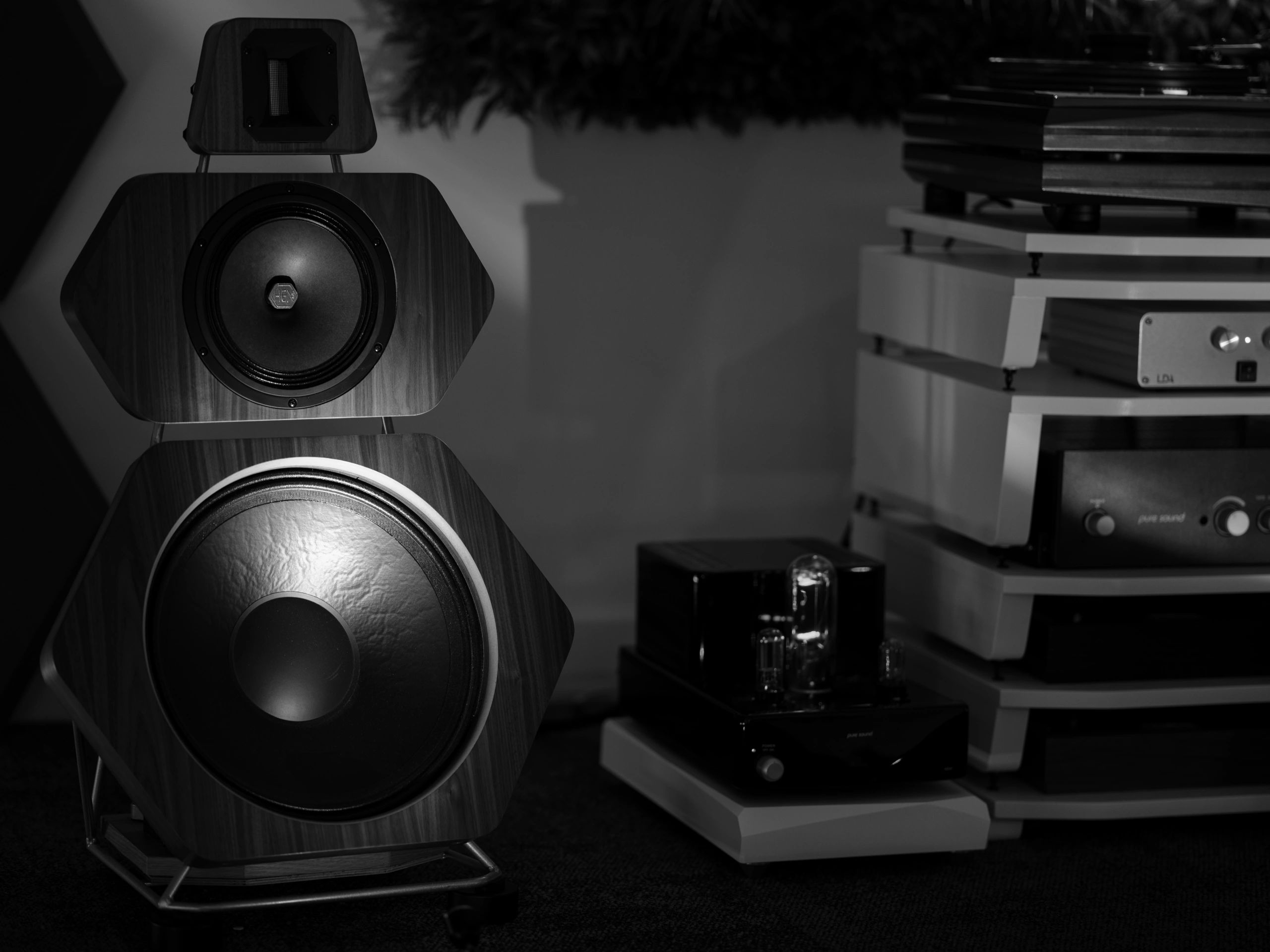 Solid-Sounds - Hifi Furniture, Hifi Rack, Wooden Rack