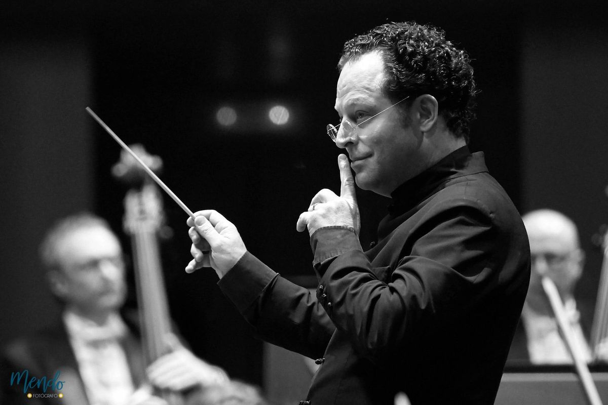 The Orchestra As Enterprise: The Conductor and CEO as Leader