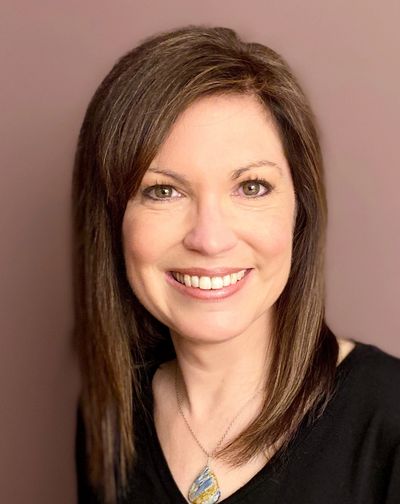 Bio - Jennifer Cecere