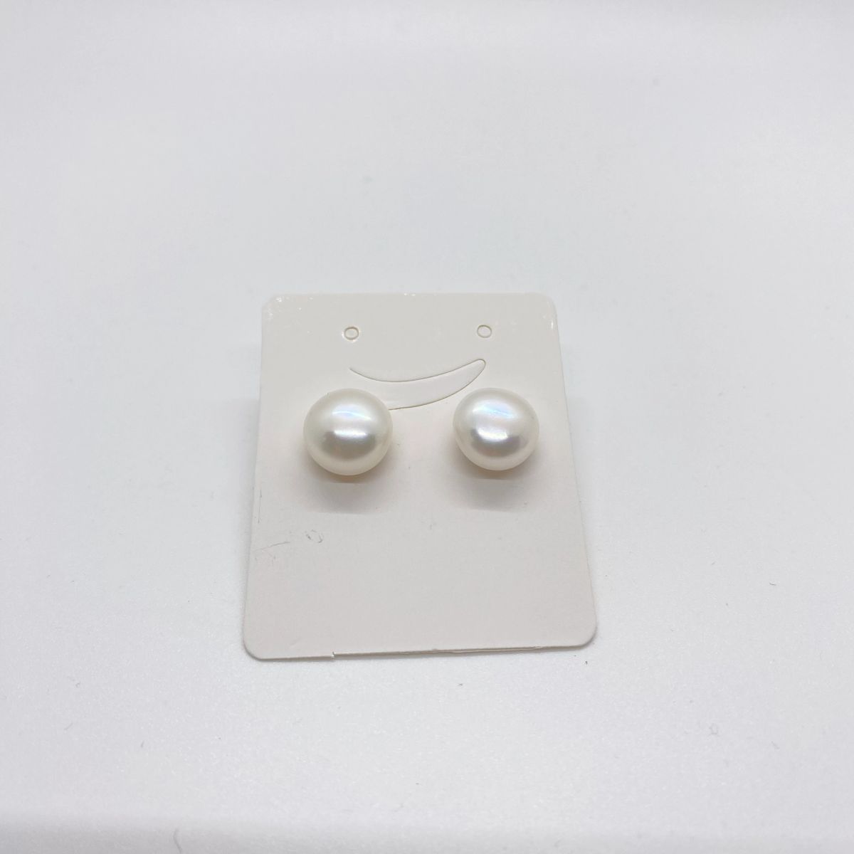 freshwater-button-pearl-studs