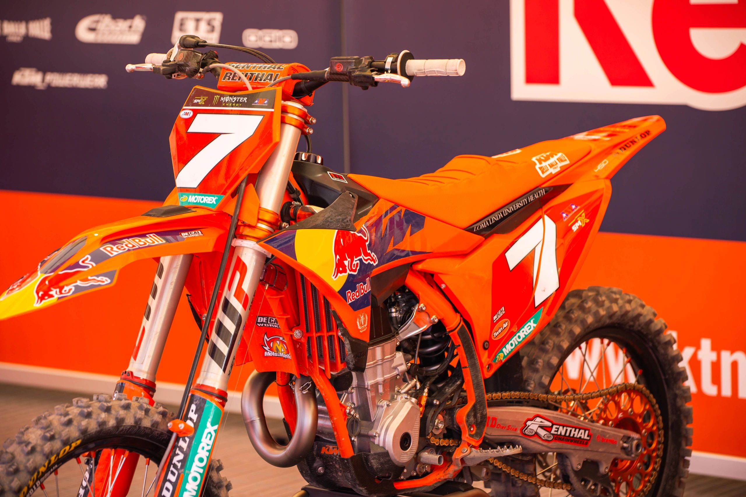 8 Seat Bumps at Supercross (450 Edition)