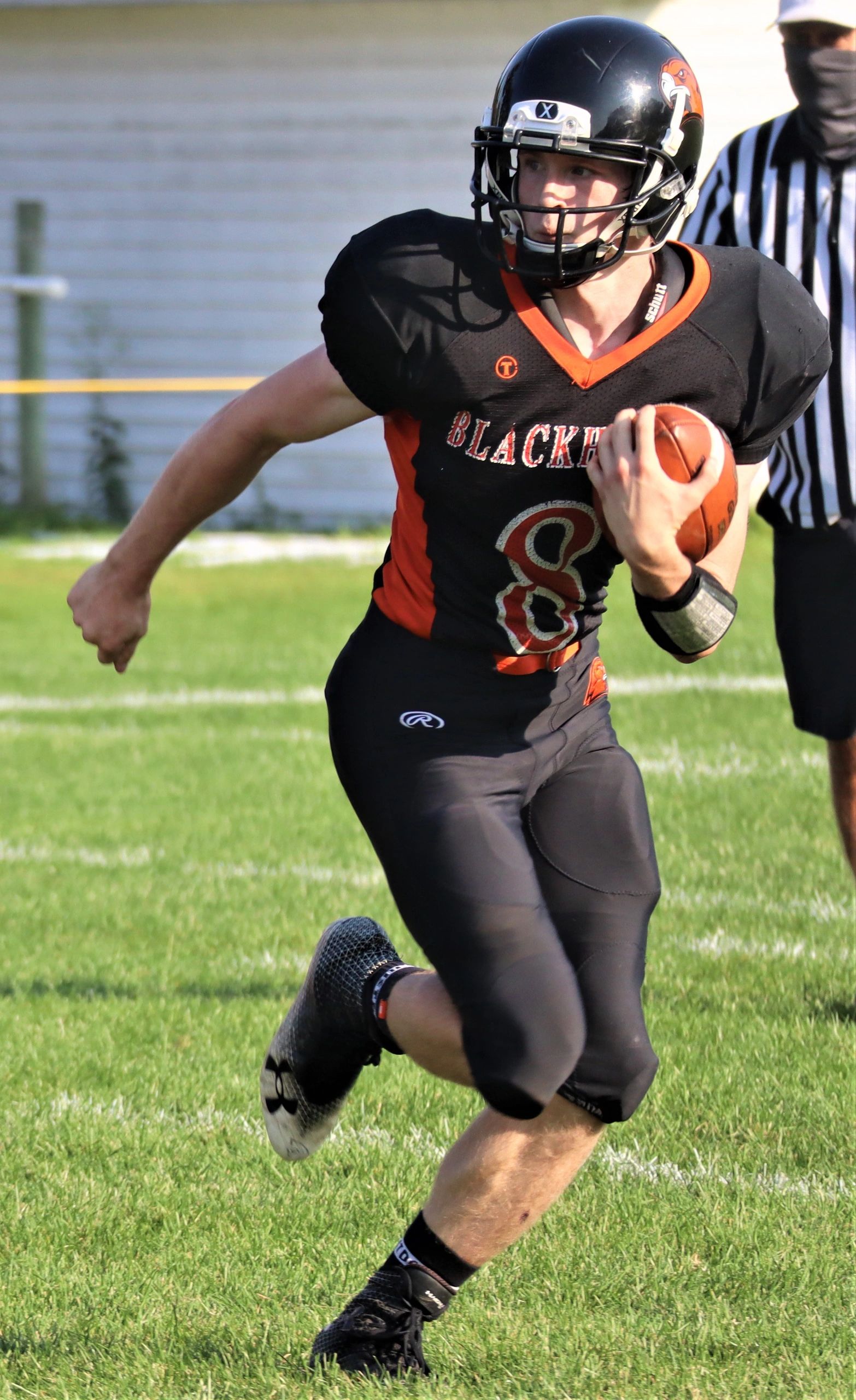 Port Football rolls in season opener.