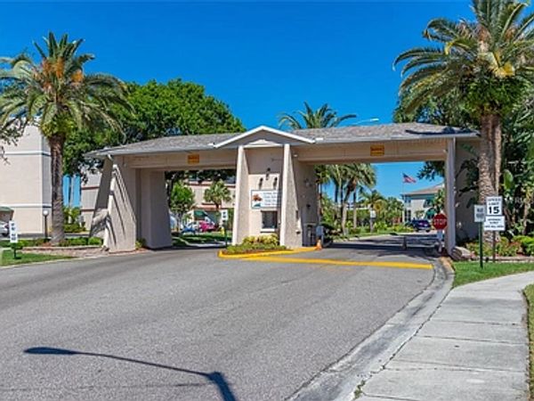 The Shores of Long Bayou - Condominium - Seminole, Florida