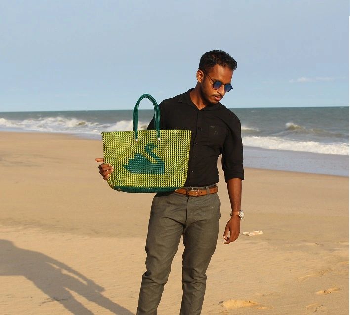 green and yellow vaathu