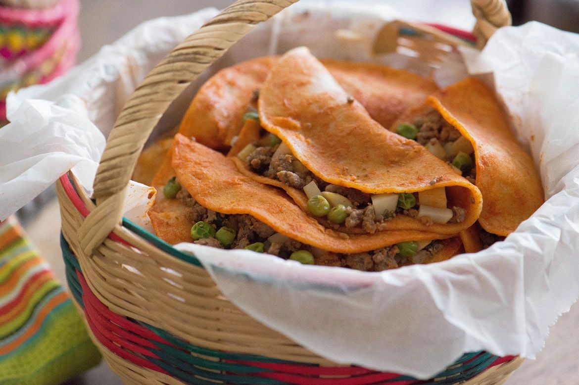 Tacos Rojos y a Vapor Elías | Tacos Rojos y a Vapor Elías