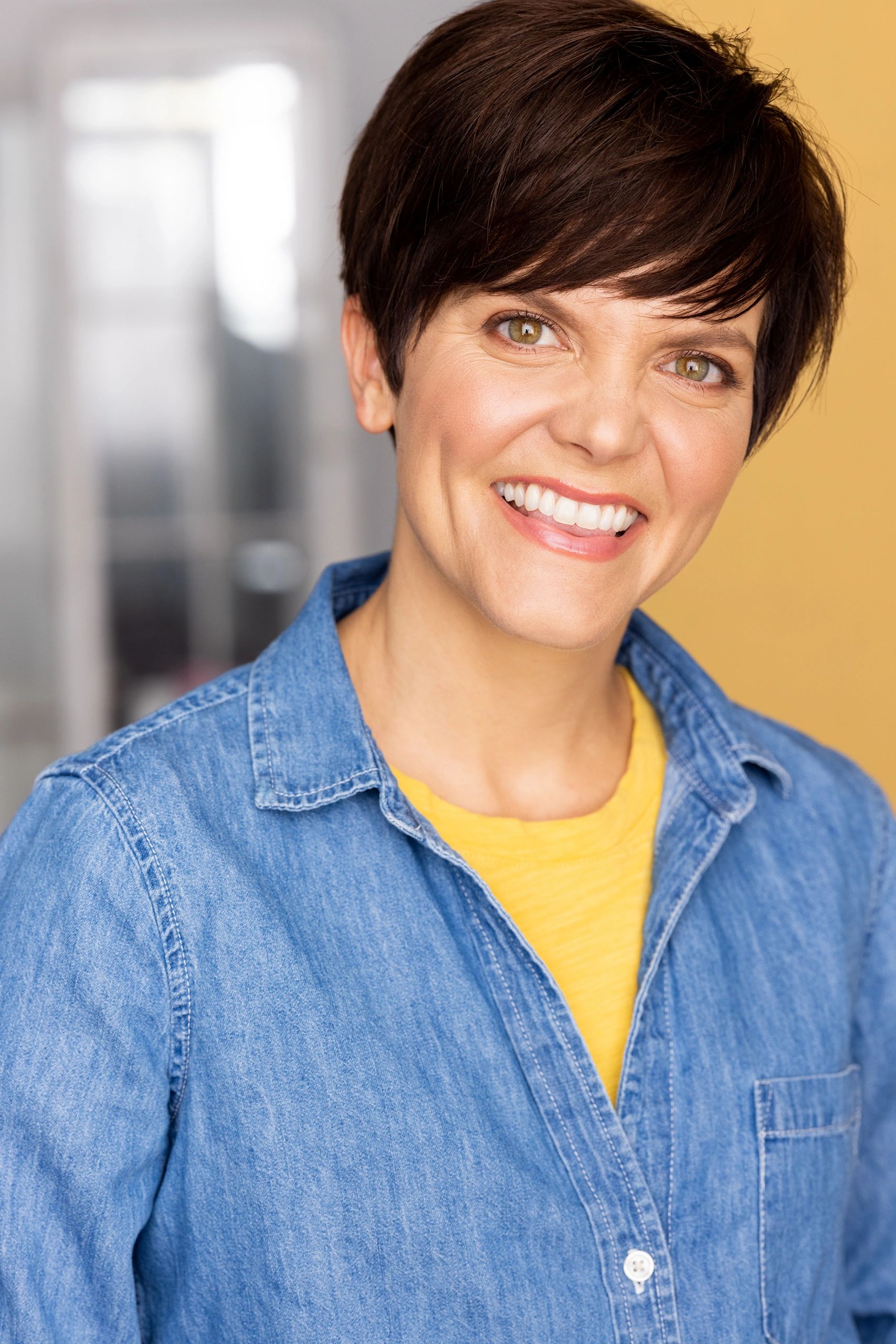 Rena Wilson - Actor, Singer