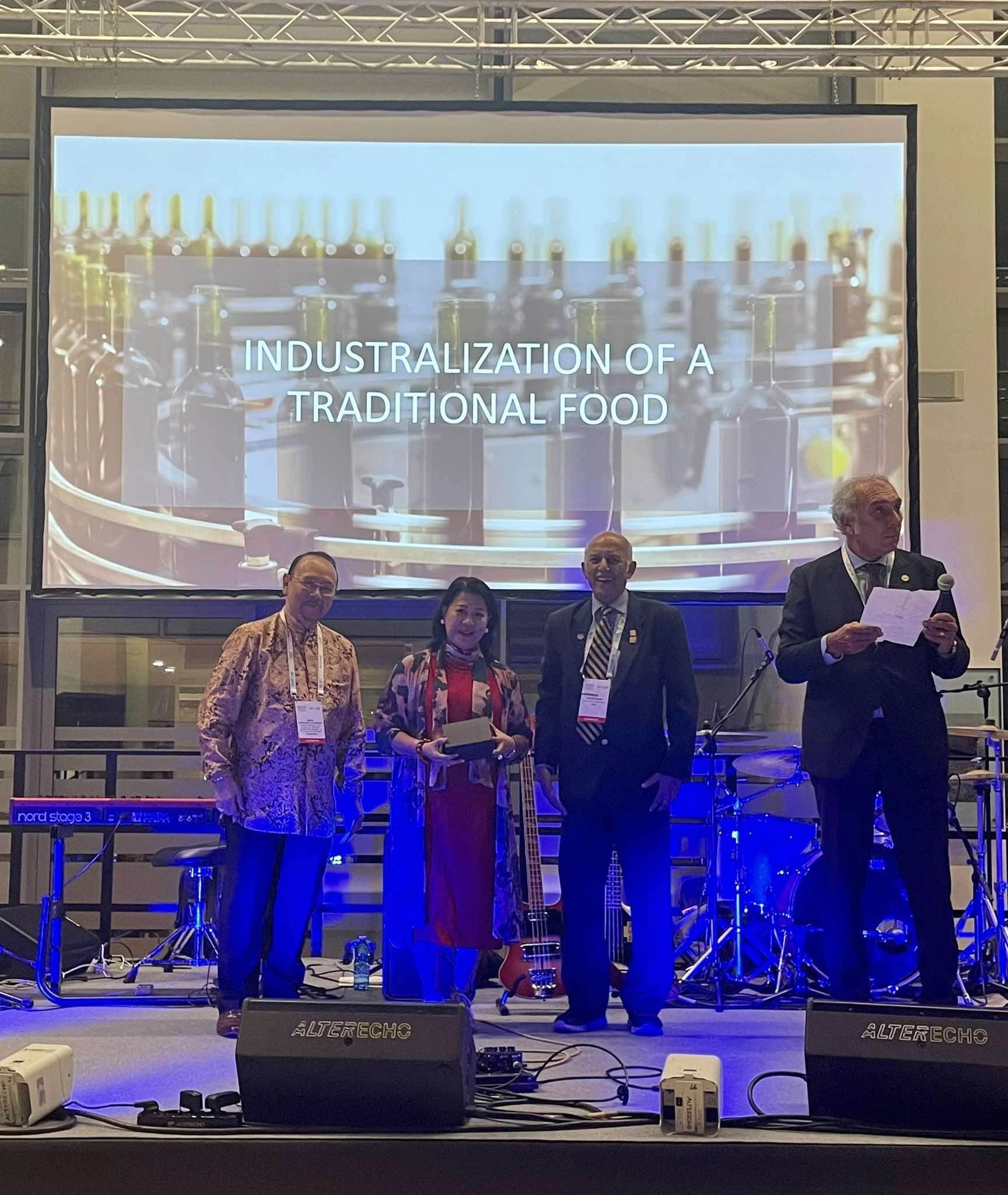 Blue Macay CEO Awarded in World Food Congress