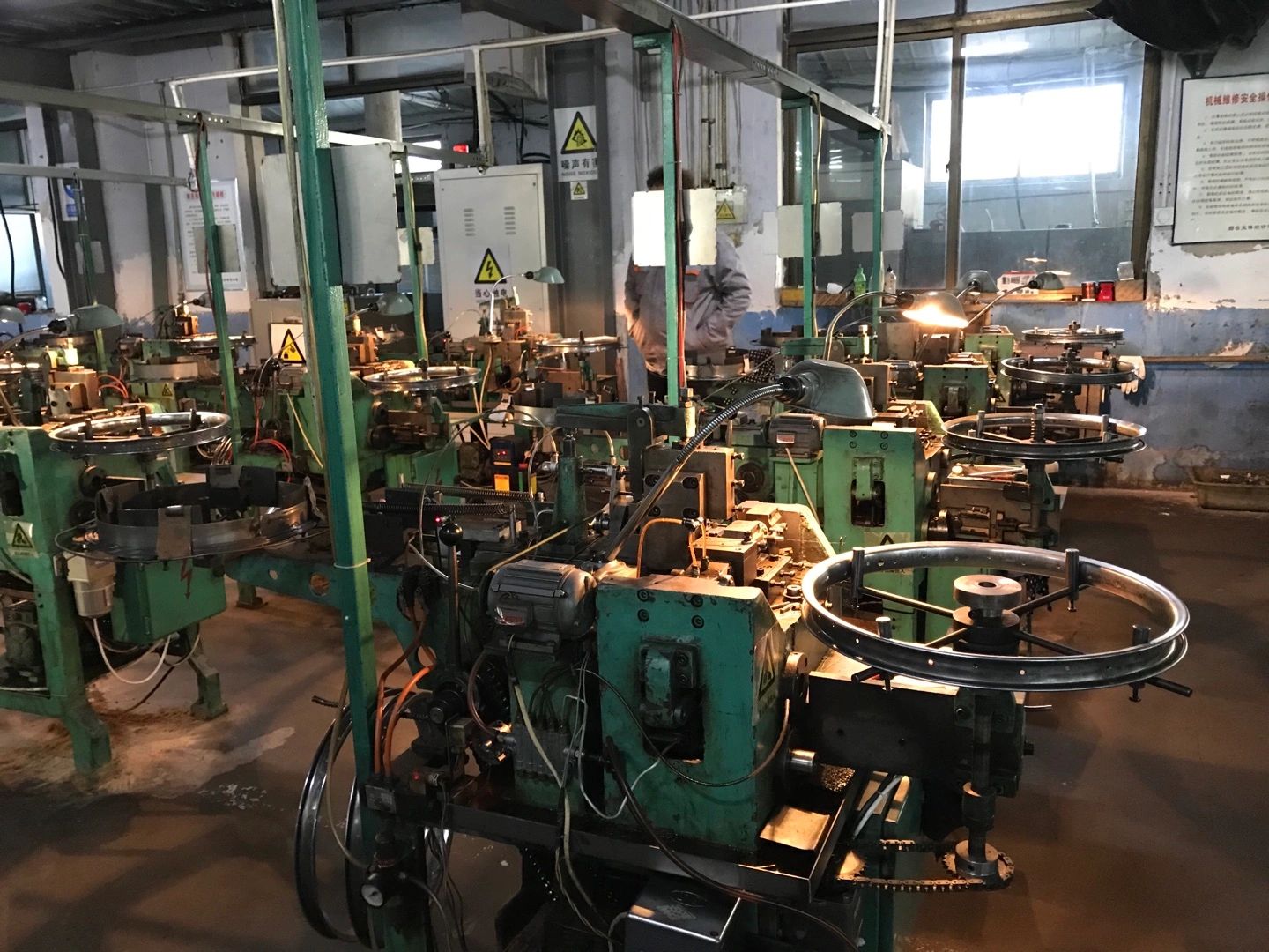 LONGTEX knitting machine needle making workshop LONGTEX knitting machine needle making workshop