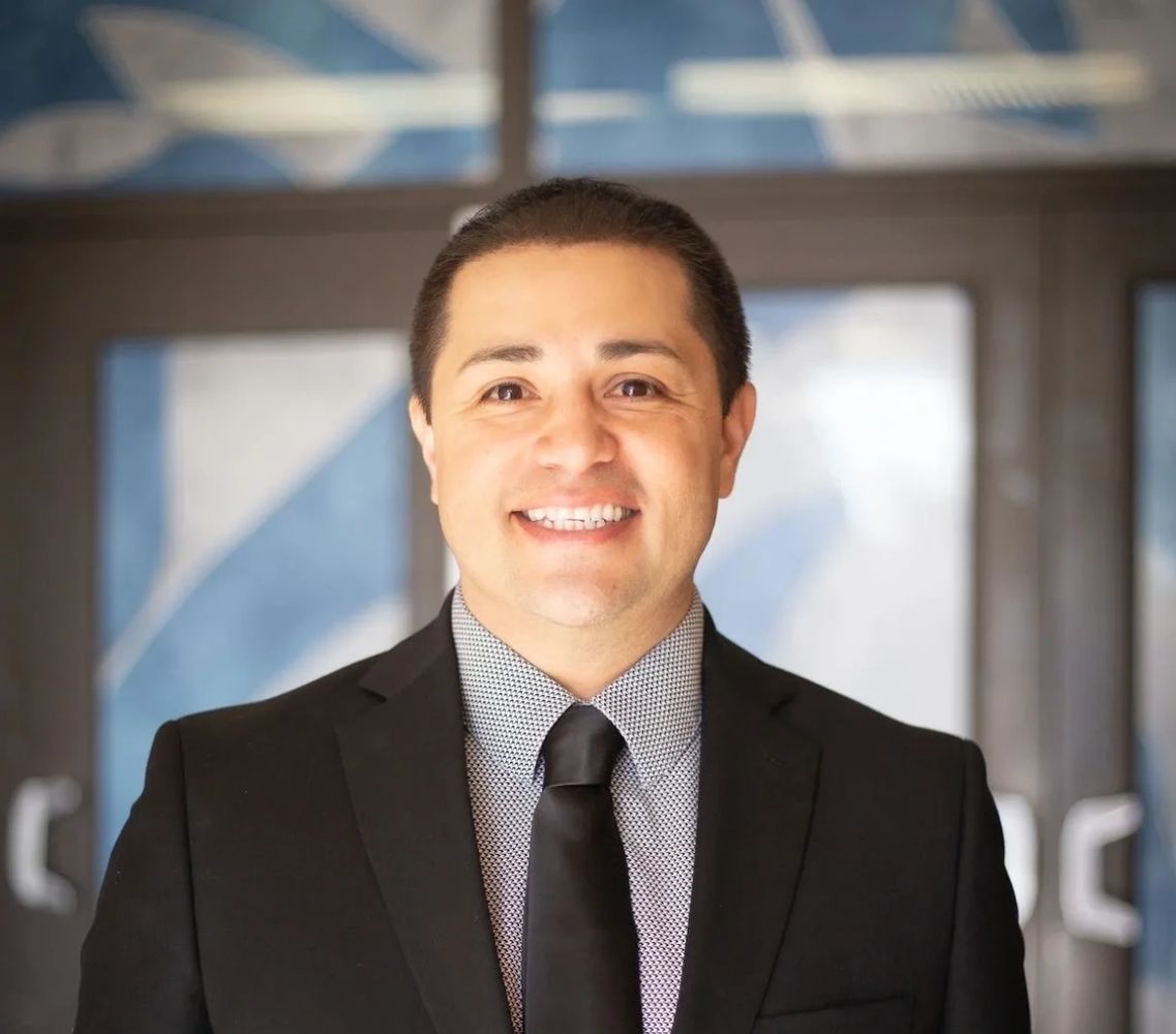 Dr. David Arencibia | Education Specialist & Keynoyte Speaker