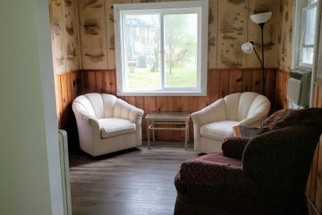 Cabins | Bullfrog Resort