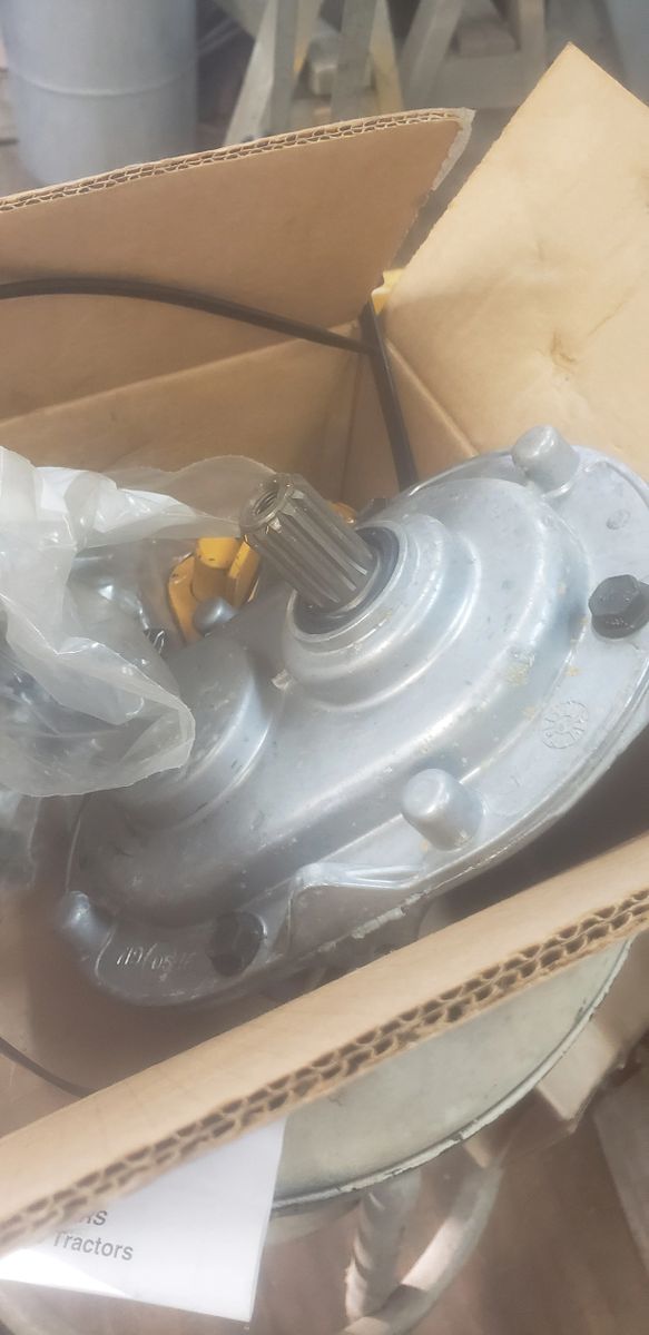 Cub Cadet 551 Blower Gearbox 759-3929 Gear Box Assy