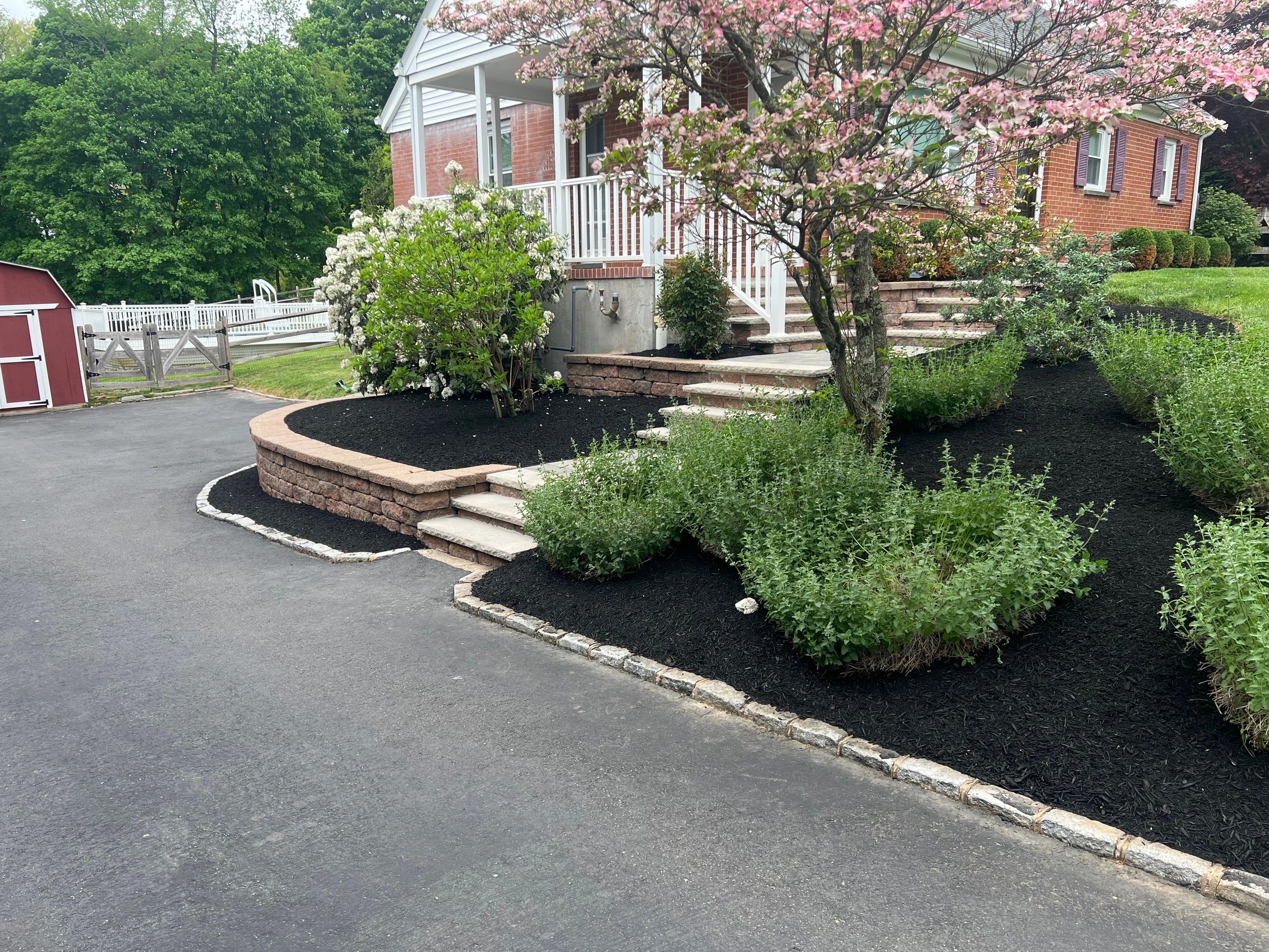 RoyalKnightLandscaping - Landscaping, Mulching, Lawn Cutting