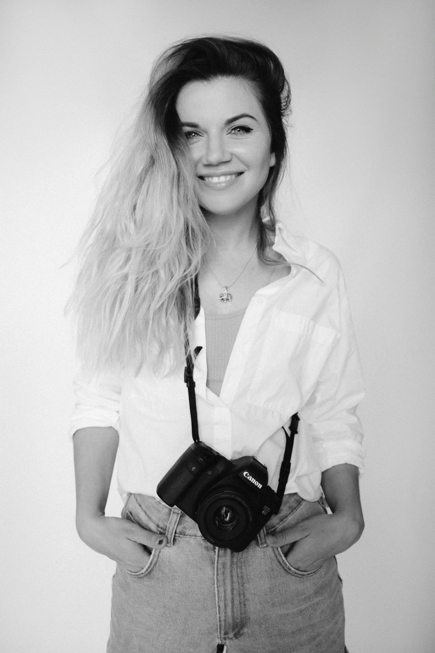 home [julia-bond.com]