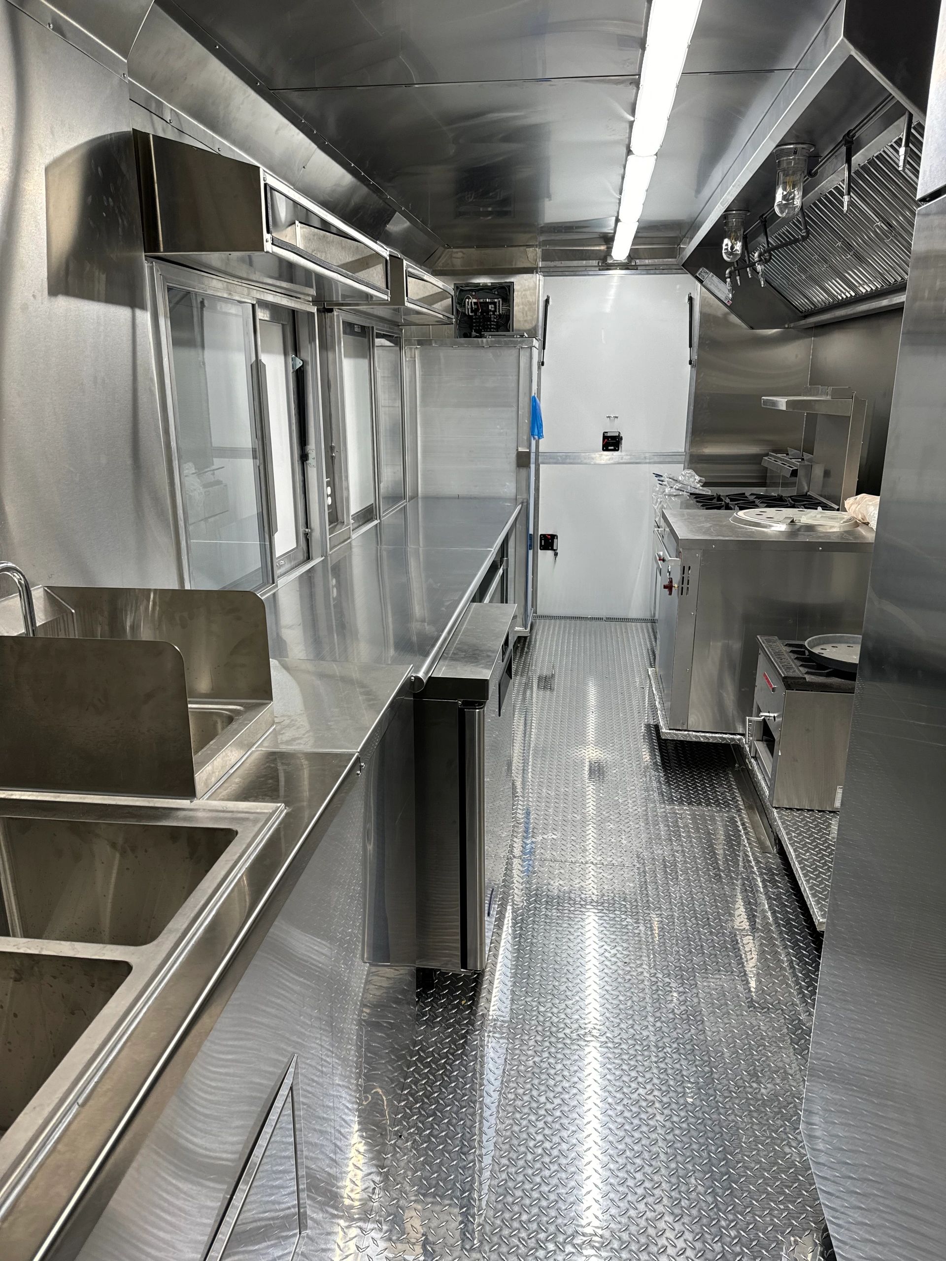 Custom Mobile Food Trucks & Trailers , built to your needs