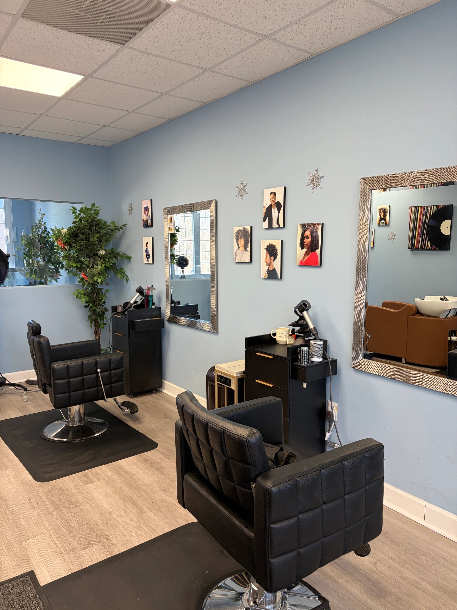 Home | Deep N the Cut Salon