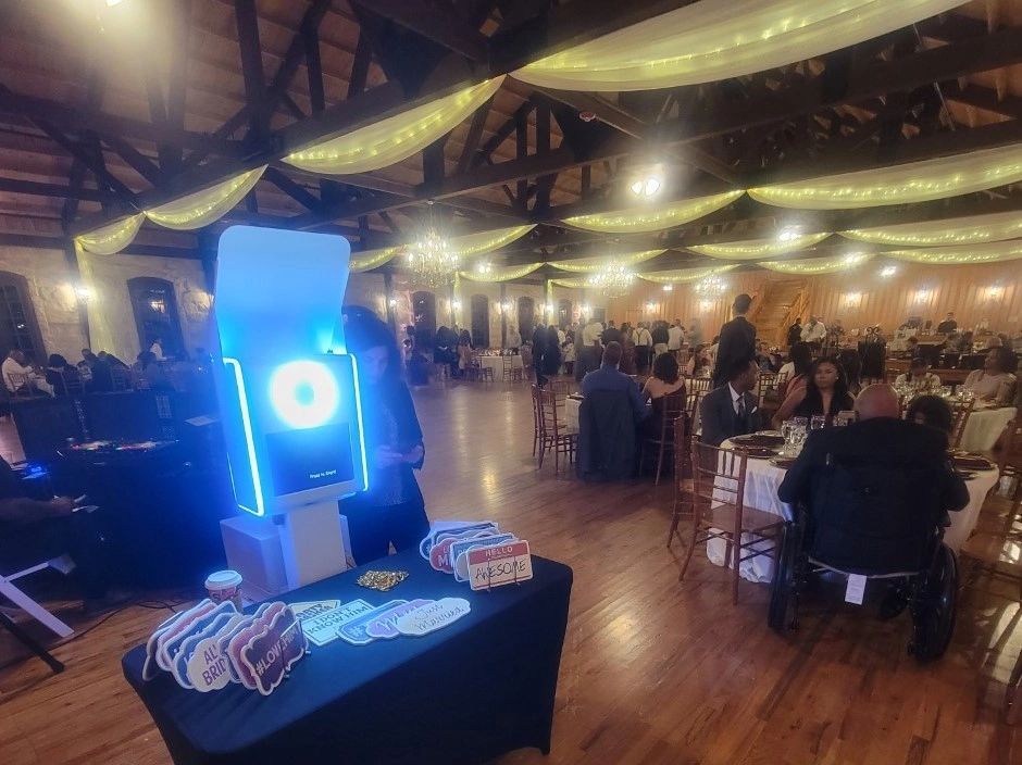 Party On Photo Booth TX - Photo Booth - Houston, Texas