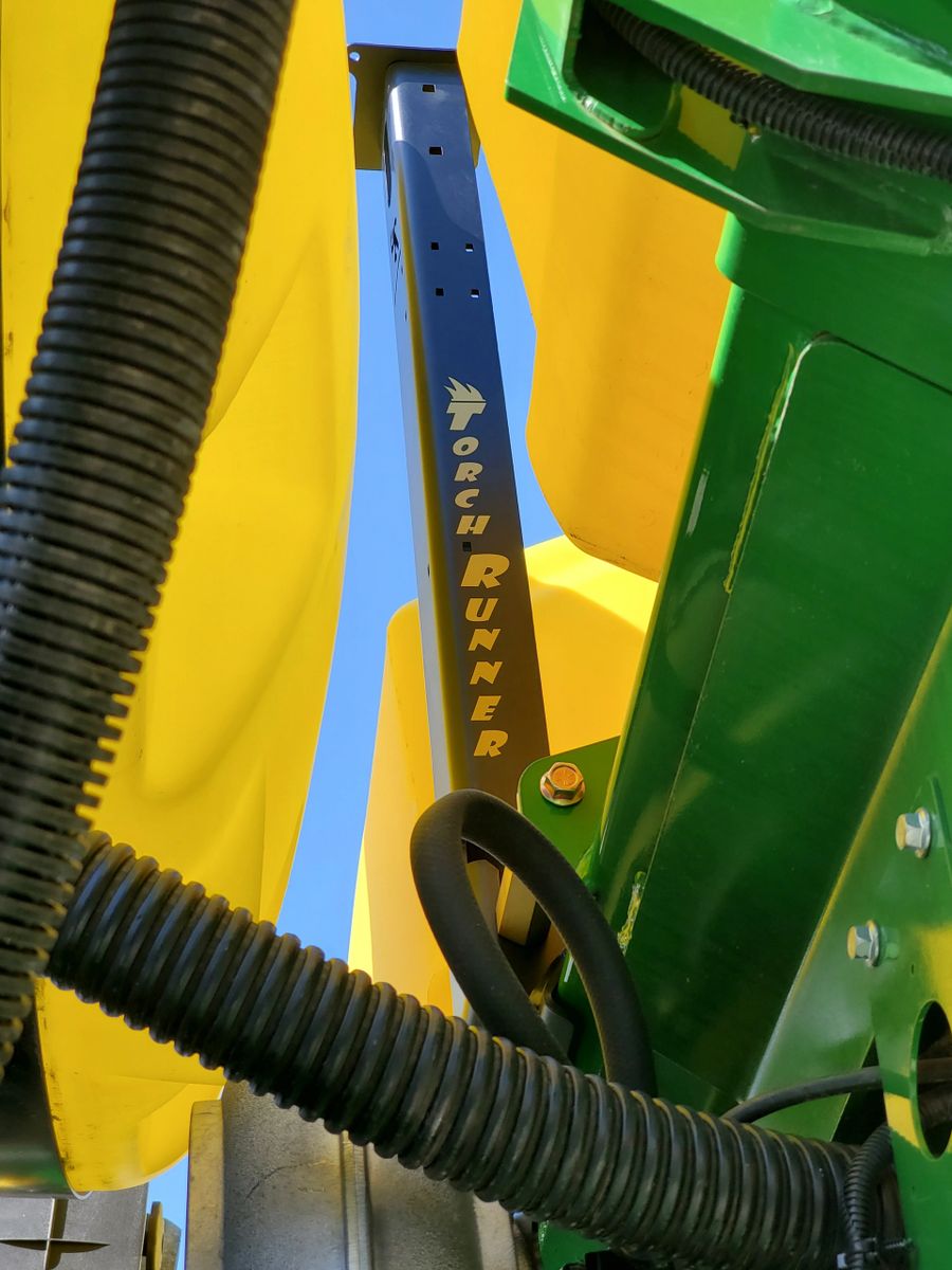 DWE-476TR9 *Torch-Runner* 'Cam-Lock' Center Mounted Receiver Mast for ...