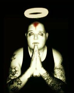 SickTanicK Signs The Dotted Line...