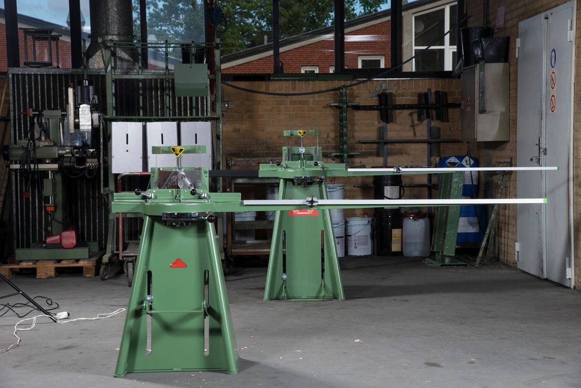 MORSO F PLUS 10 DELUXE Foot Operated Miter Cutting Machine