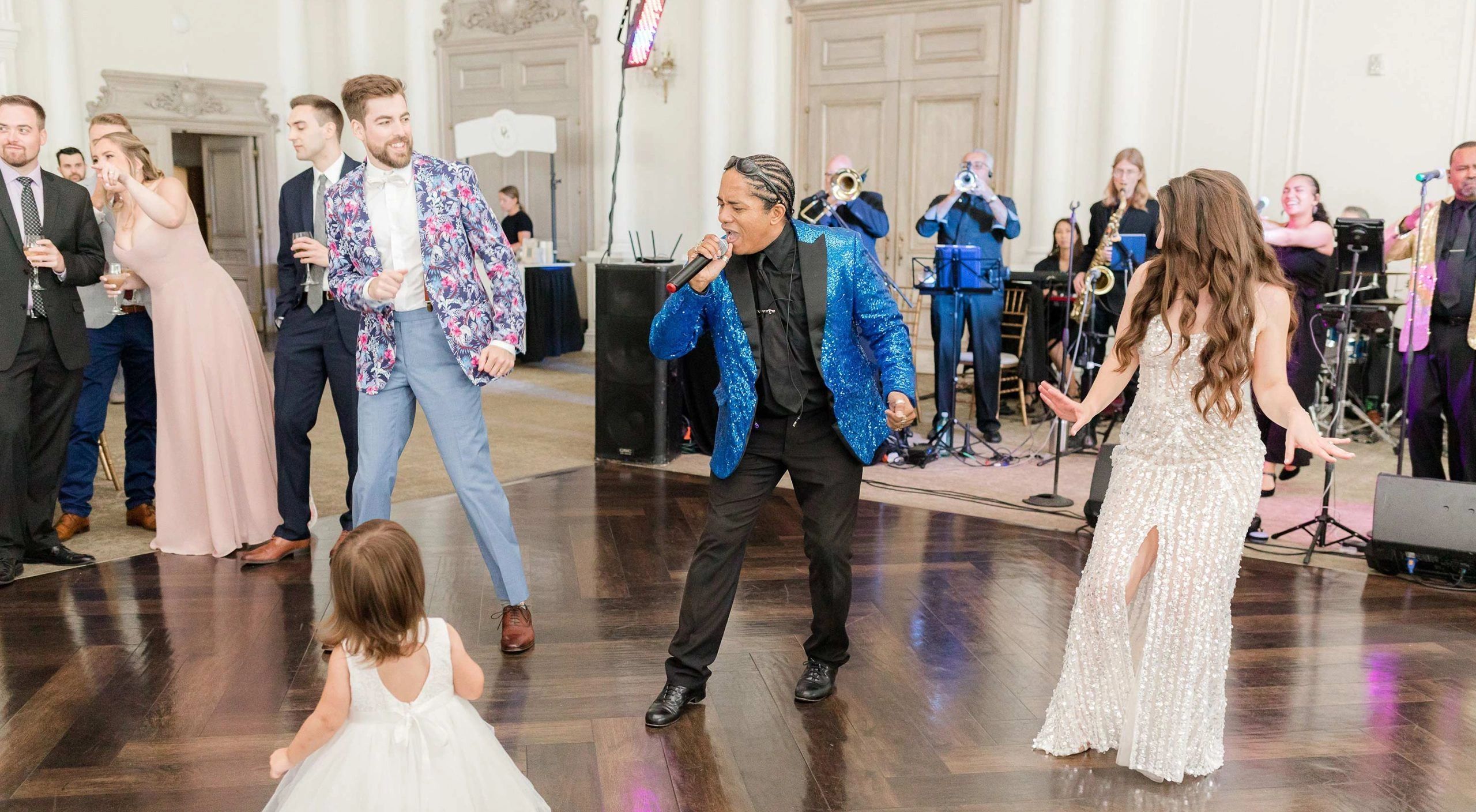 Top Wedding Party Band for Unforgettable Celebrations