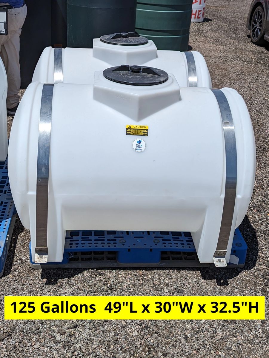 Wylie 125 Gallon Horizontal Leg Water Hauling Tank (Pick Up Only)*