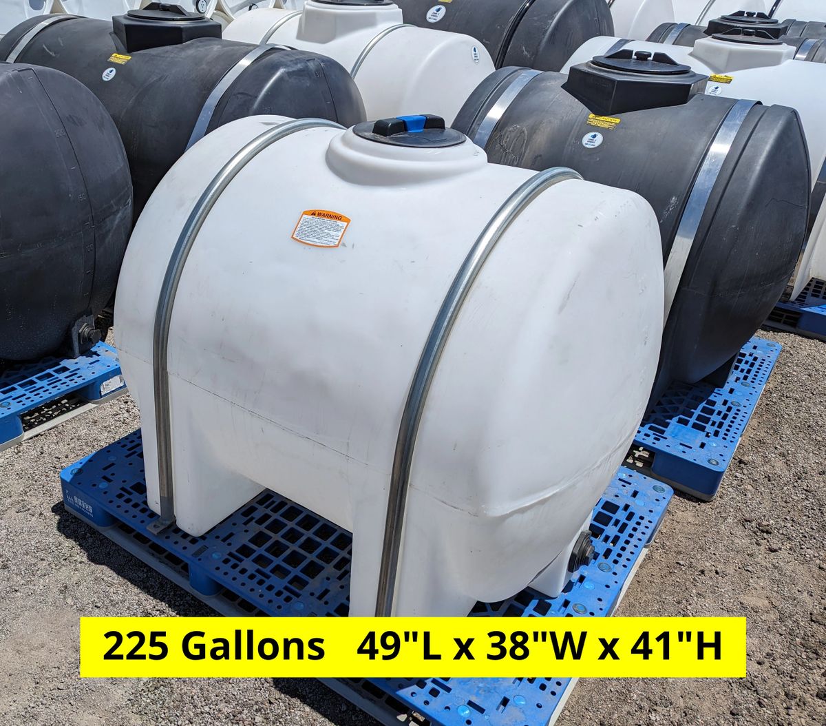 Norwesco 225 Gallon Horizontal Leg Water Hauling Tank (Pick Up Only)*